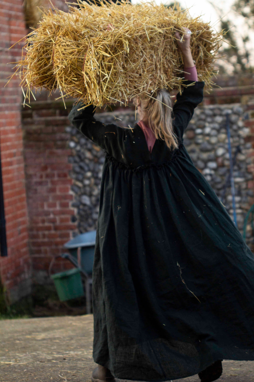 100% Linen Tudor-Lite Dress | Lemuel MC London